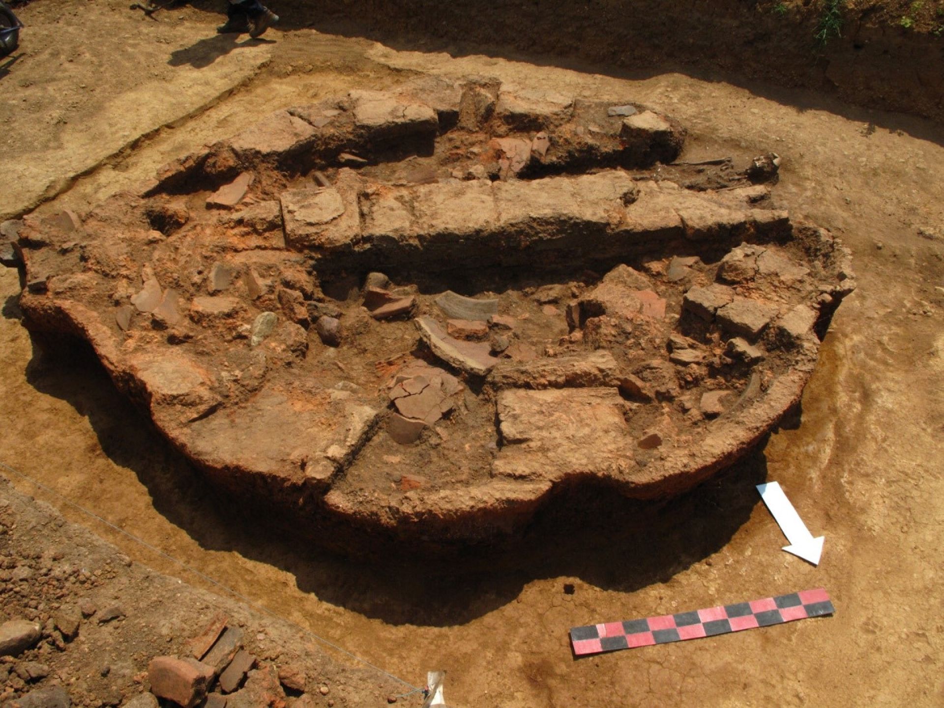Transfer of 29-tonne Ceramic Kiln to Komotini Archaeological Museum ...